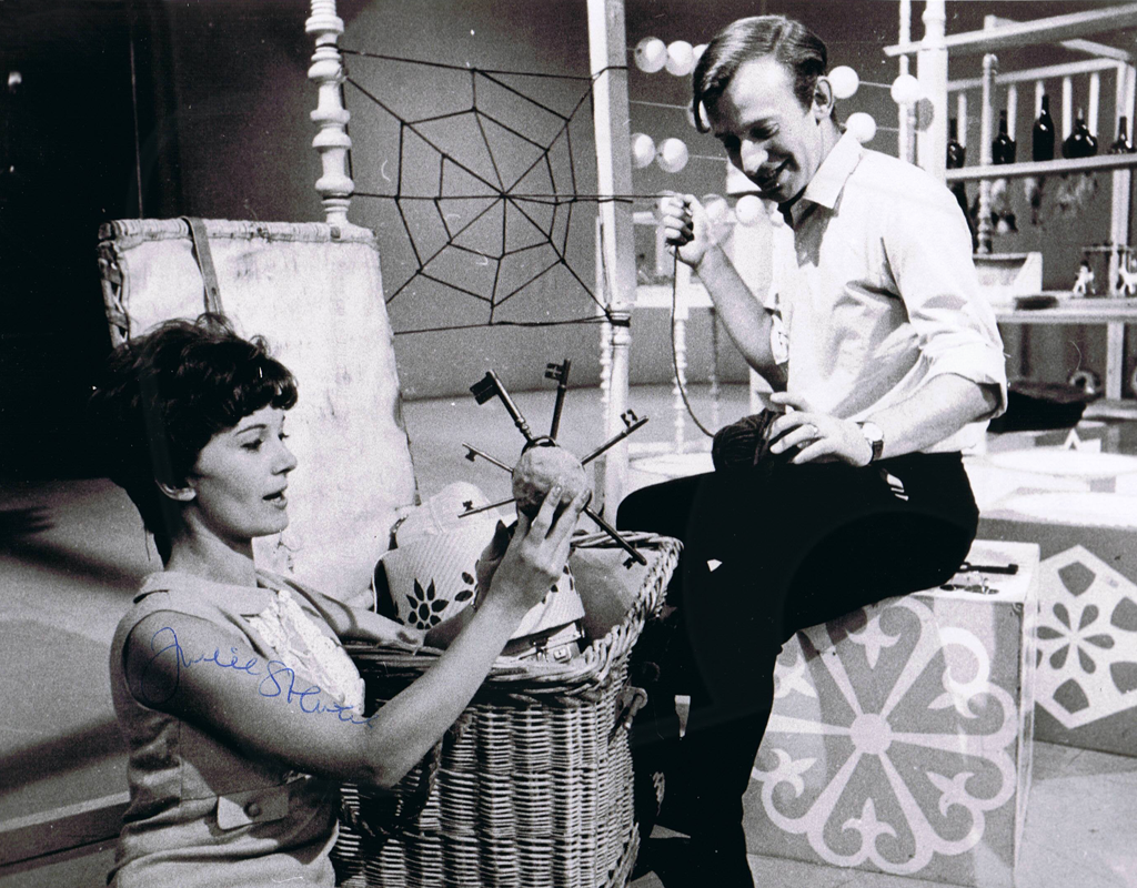 Stevens, Julie - Showreel