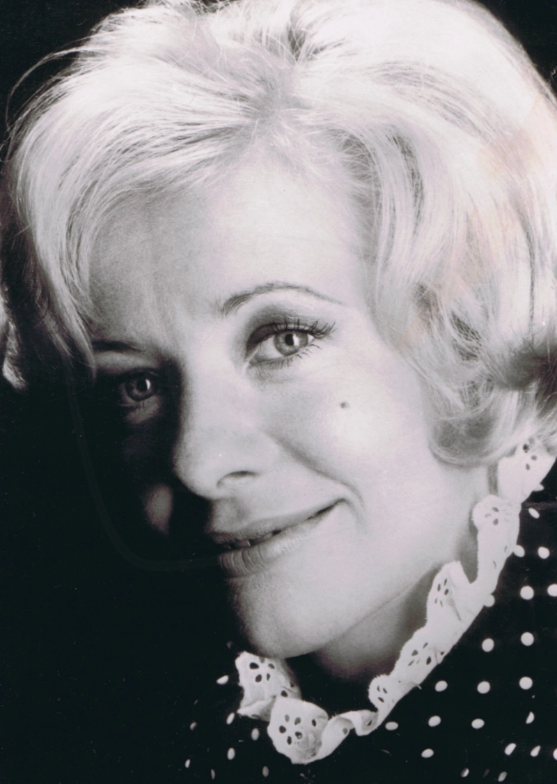 Connell, Miranda - Showreel